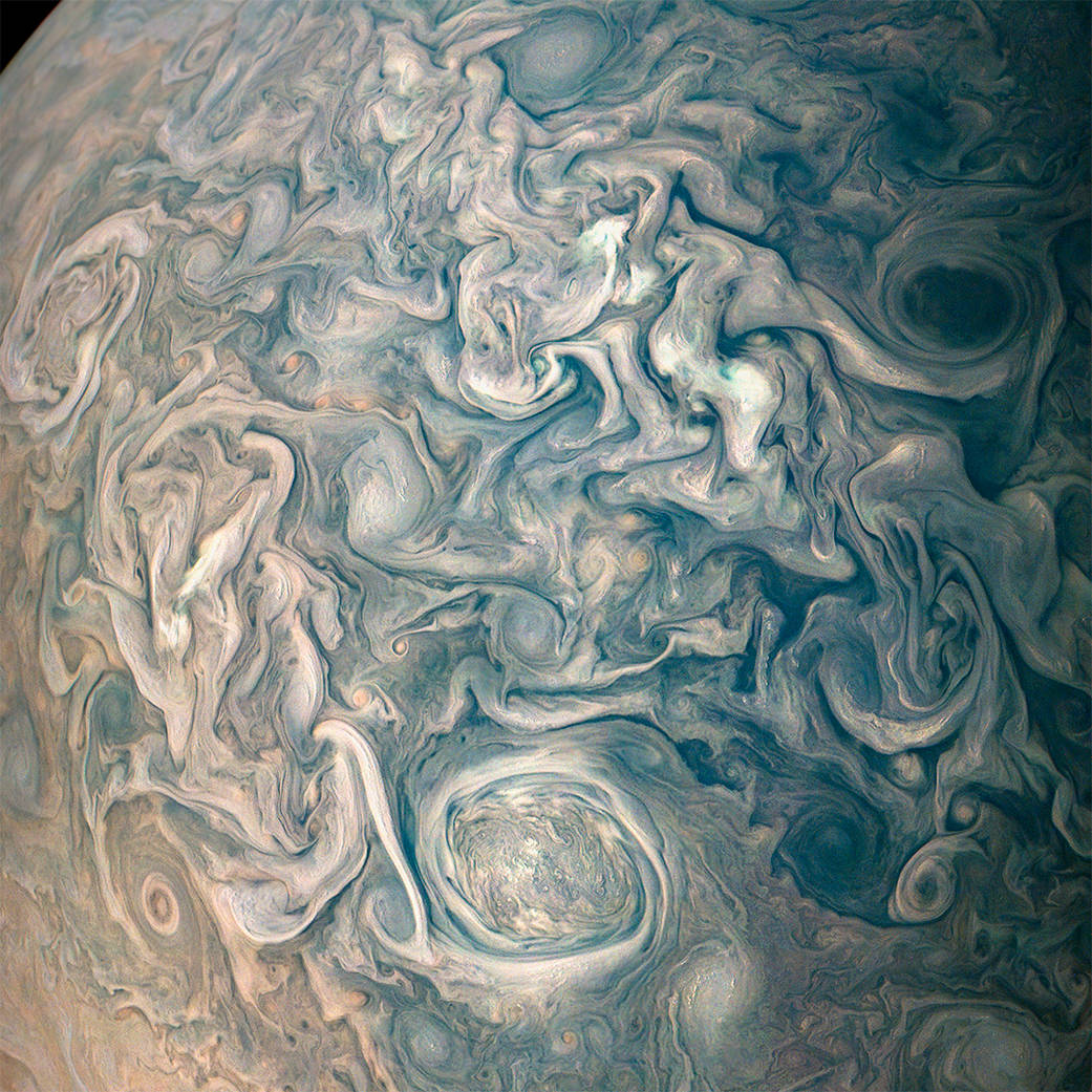 Juno: The chaotic clouds of Jupiter | HobbySpace